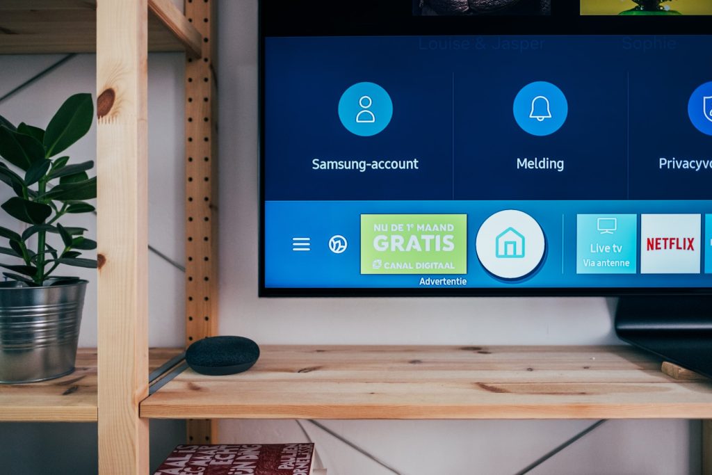 10 Best Samsung Smart TV Apps in 2025 with Their Features - Trotons ...